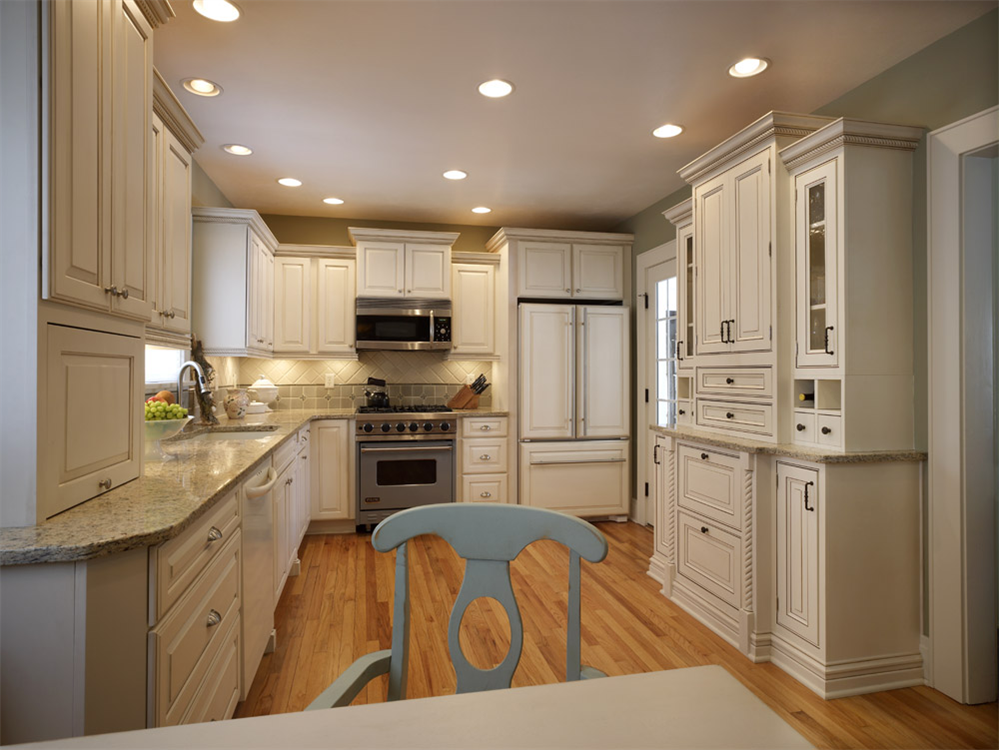 6 Design Ideas for Functional and Decorative Kitchen Lighting
